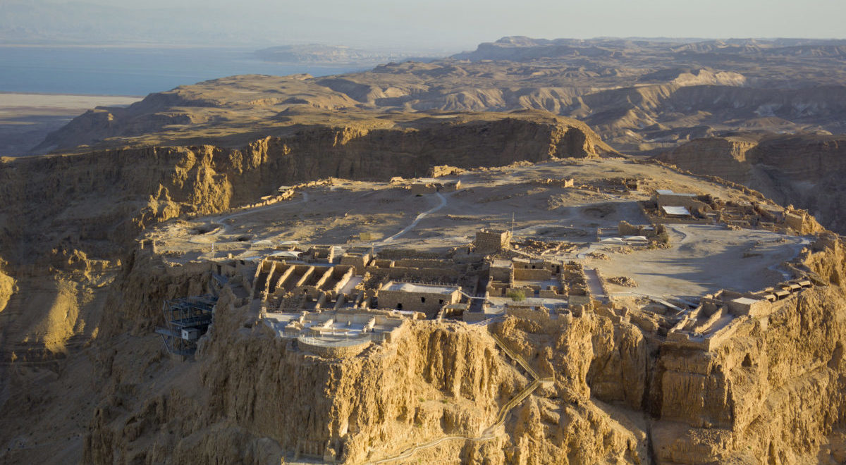 Masada to jedno z najpiękniejszych miejsc na świecie. Ale też wielka ...